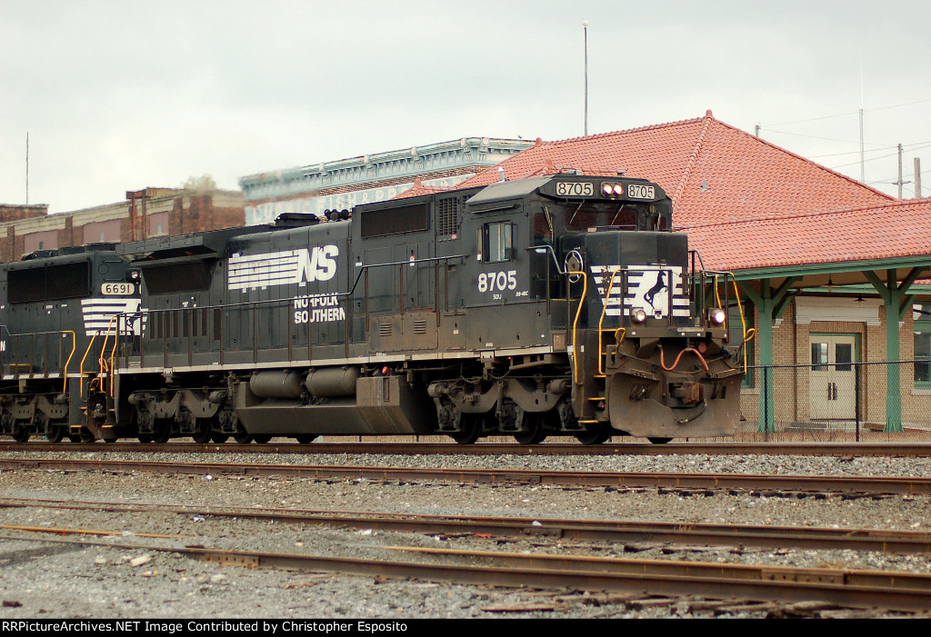 NS 8705 w/ 35J
